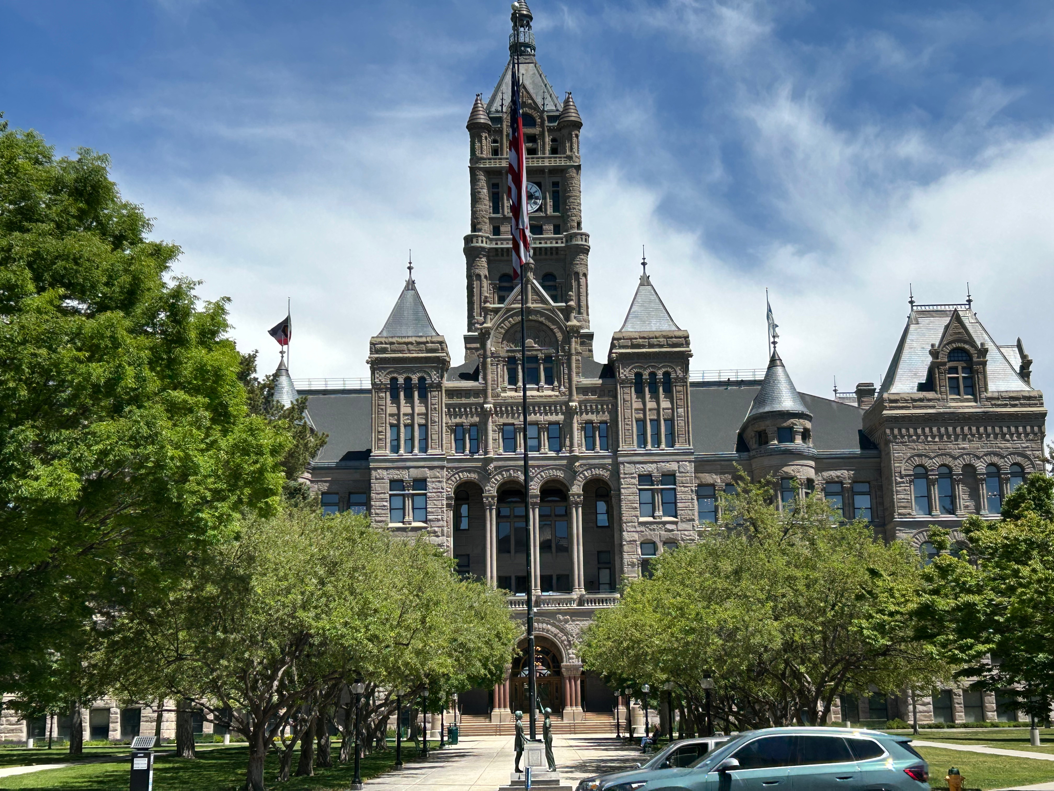 A Springtime Stroll Through Salt Lake City – JONATHAN TURLEY